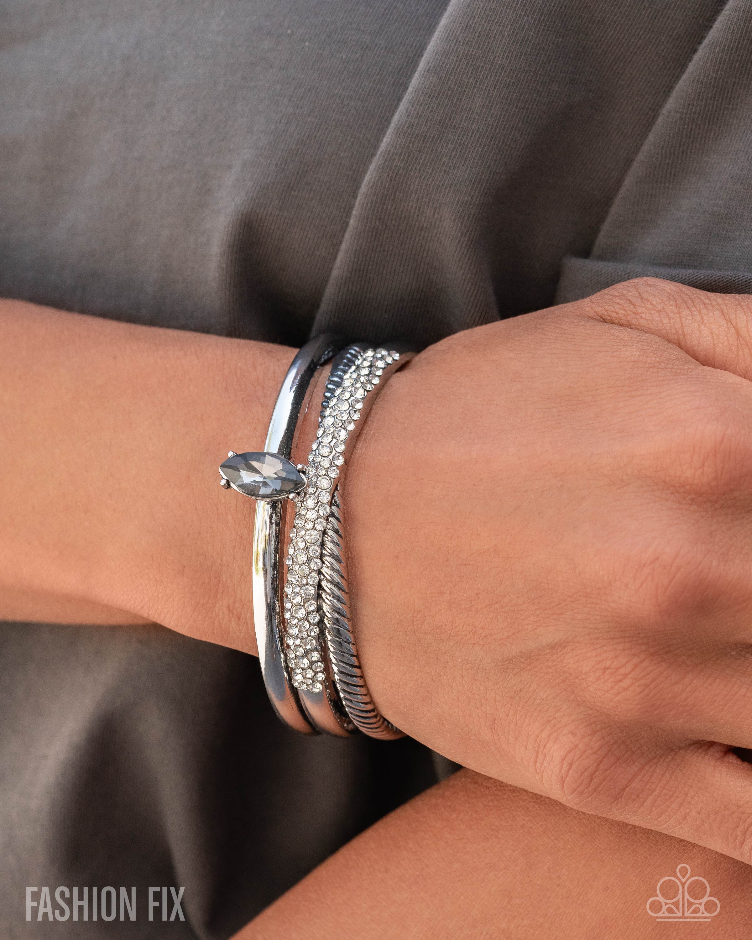 Bold Boundary - silver - Paparazzi bracelet – JewelryBlingThing