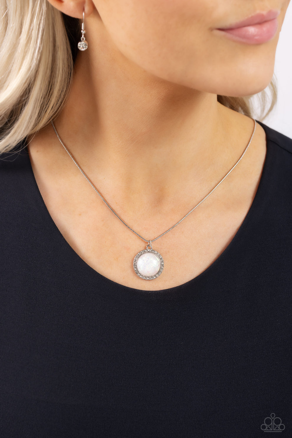 Pixie Potential - white - Paparazzi necklace – JewelryBlingThing