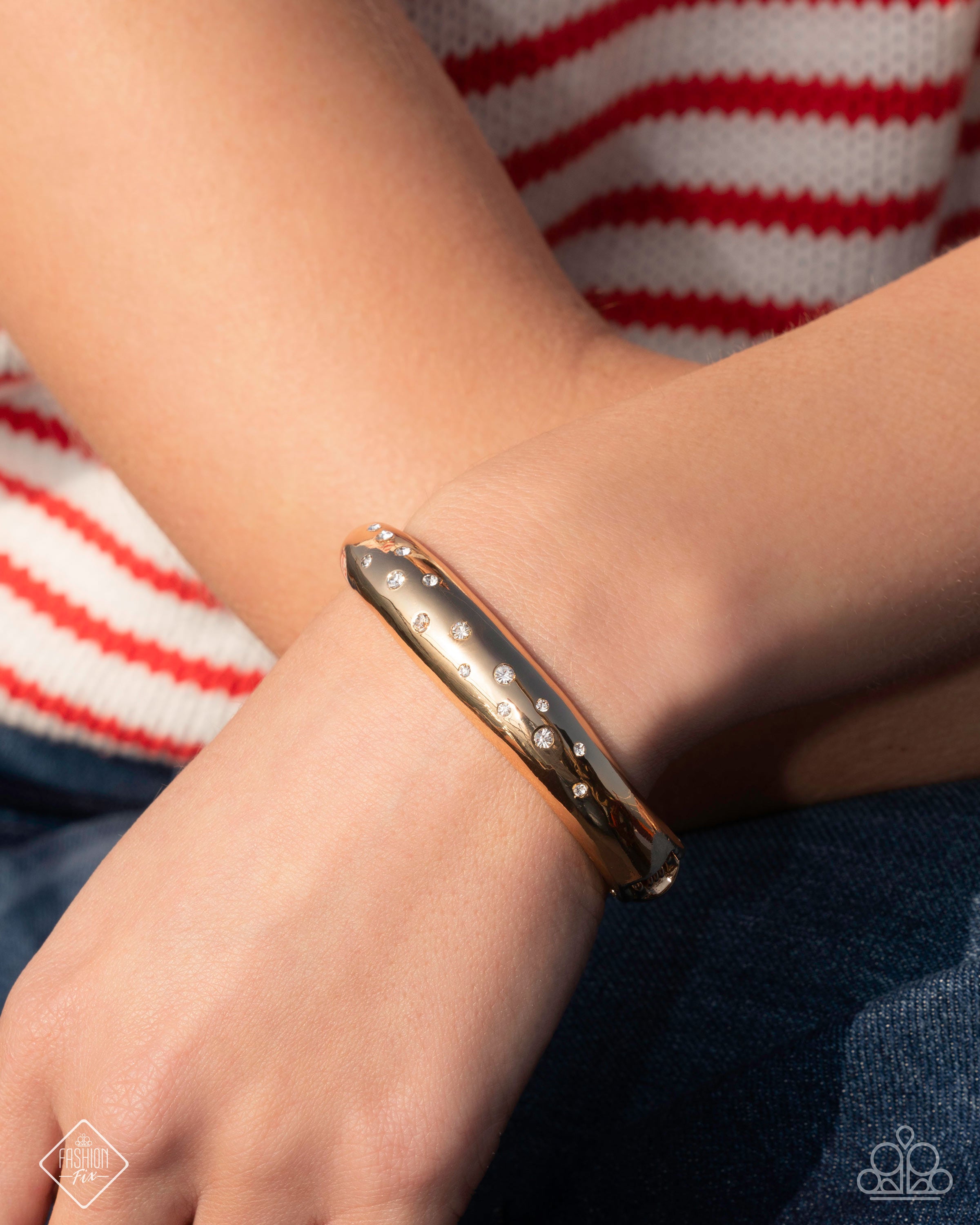 Soft Sparkle - gold - Paparazzi bracelet – JewelryBlingThing