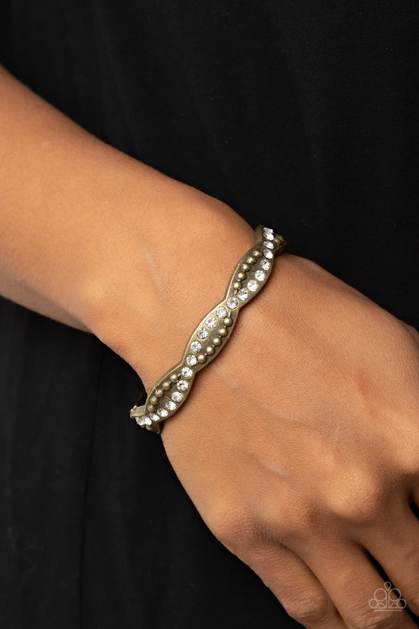 Empire Envy - brass - Paparazzi bracelet – JewelryBlingThing