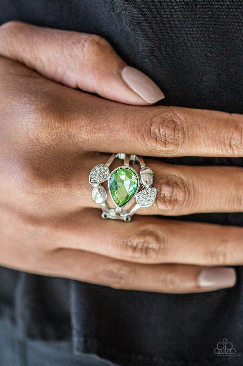 Regal Reign - green - Paparazzi ring – JewelryBlingThing